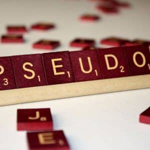 Pseudo - O que é, conceito e definição